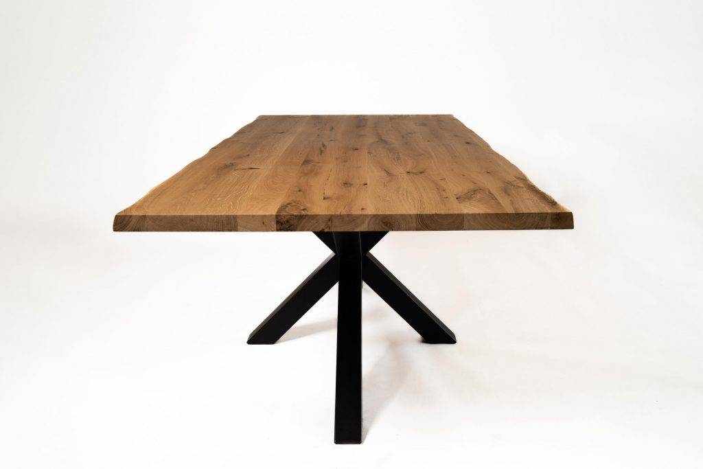 Jedilna miza hrast rustik – trajnostna izbira | Masivne-Mize.si